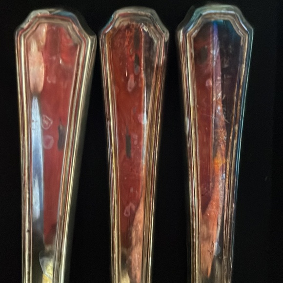 Oneida | Dining | Silver Plated Service For 8 | Poshmark